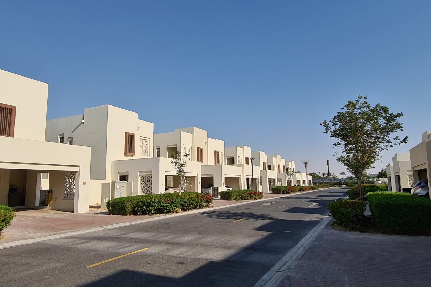 Mira Oasis, Dubai Area Guide